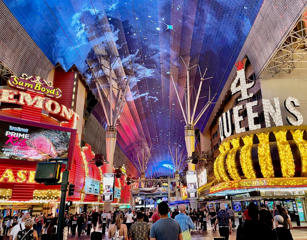 Amazing Las Vegas Weekend (2022)